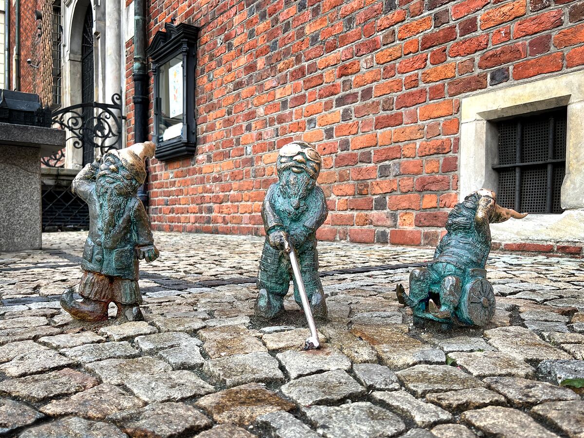 Wroclaw Dwarfs continued: We had a fun time finding and photographing ...