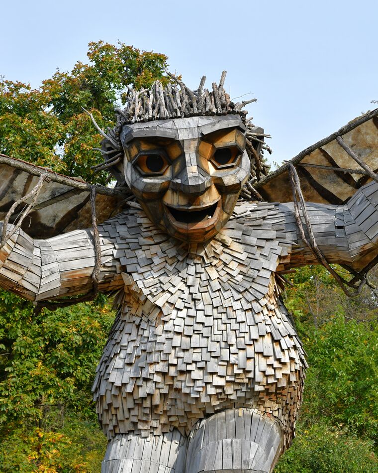 Trolls: Made out of scrap lumber, created by Thomas Dambo from Demark ...