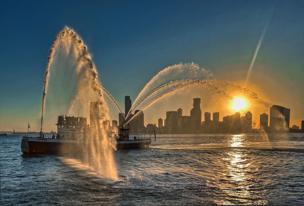 Fireboat on the Hudson: The Hudson River Park in New York City is an ...