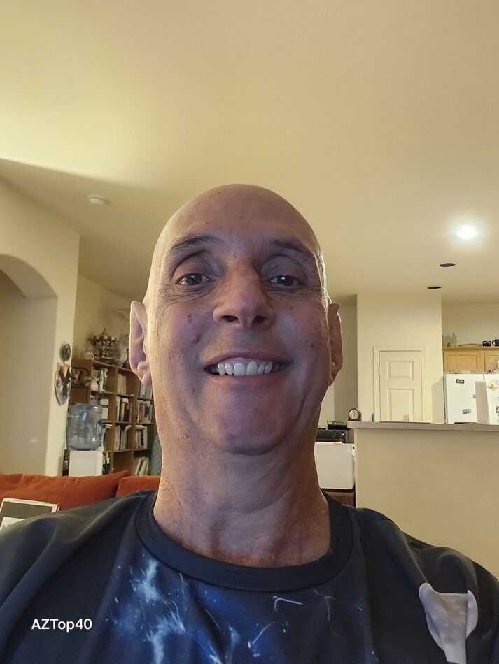 Photos by AZTop40: Hello all, my name is Craig 55, widower in the ...