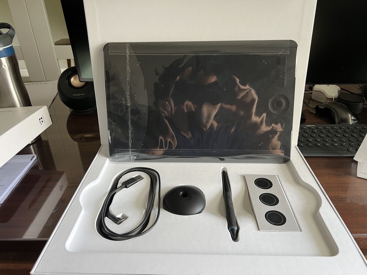 SOLD Wacom Intuos Pro Medium Bluetooth Graphics Drawing Tablet: Wacom ...
