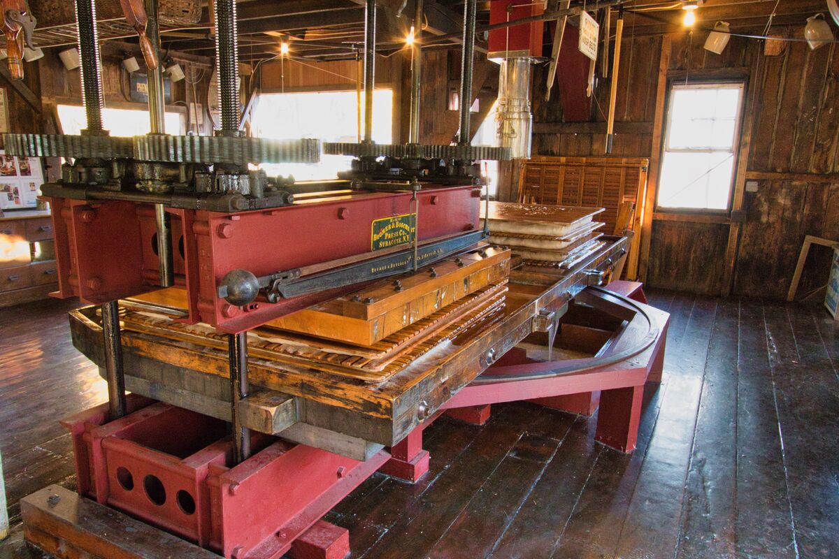 The last steam-powered cider press in the USA: Founded by Benjamin ...