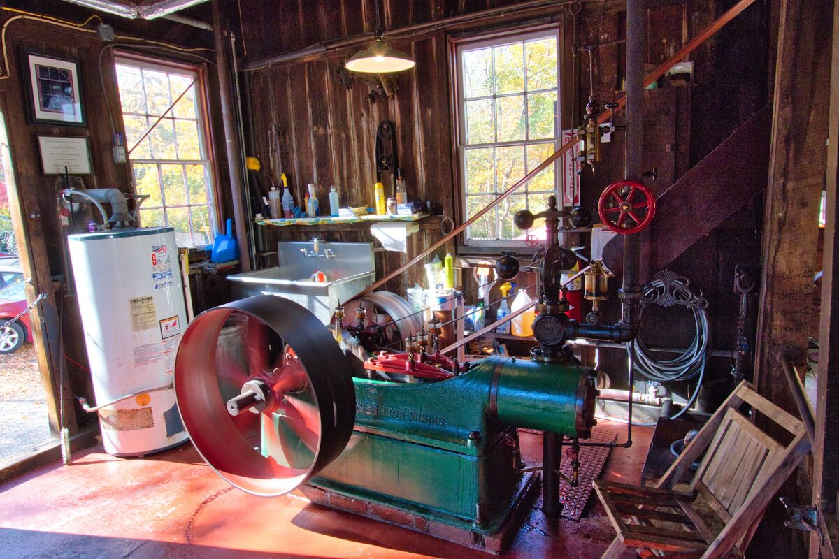 The last steam-powered cider press in the USA: Founded by Benjamin ...