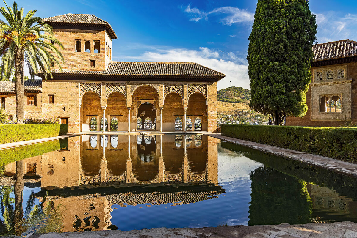 Alhambra Swimming Pool: Please download...