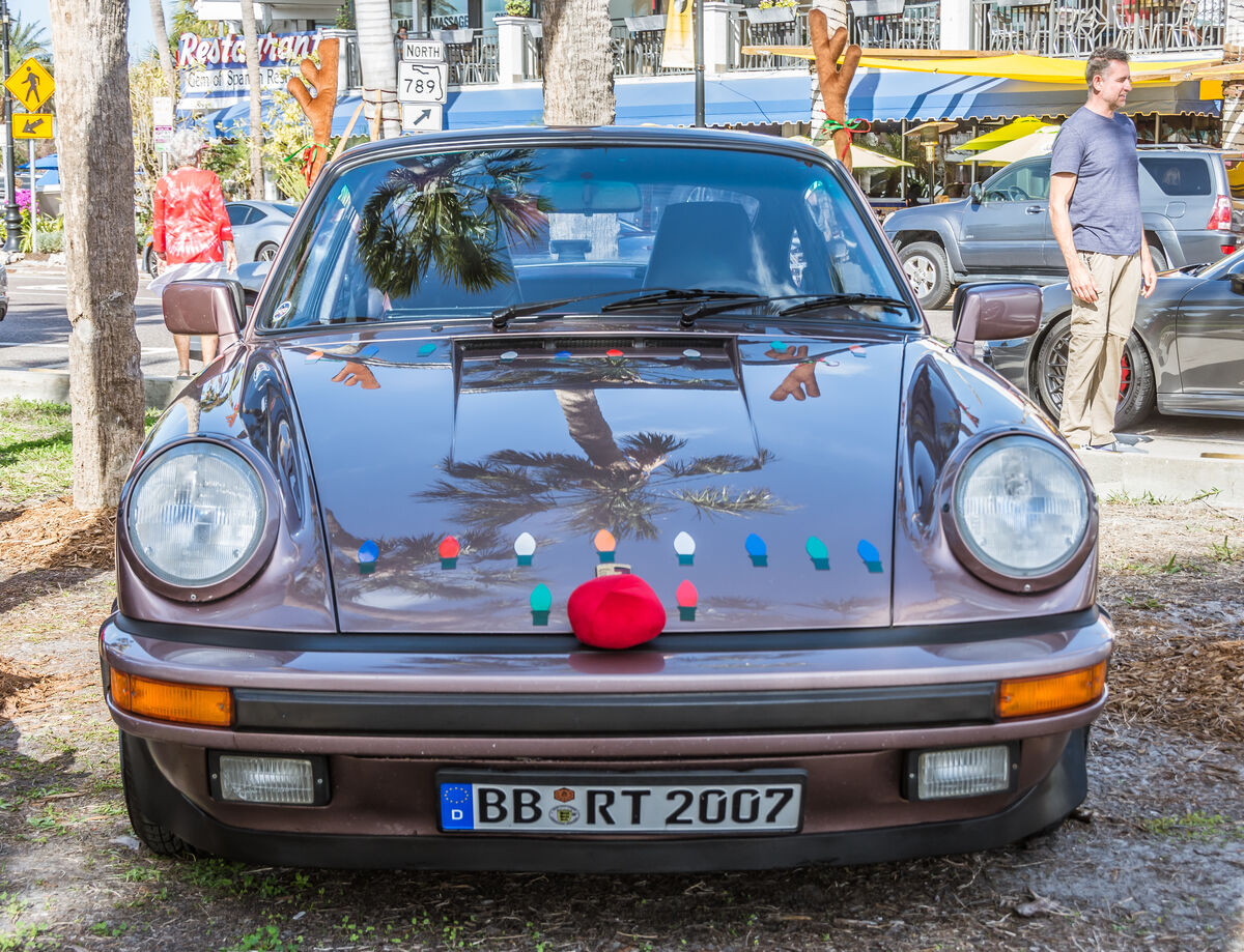 1987 Porsche Carrera Coupe: This 1987 Porsche Carrera is owned by Mr ...