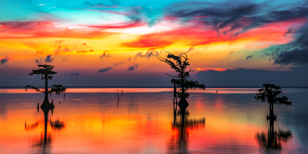 Hot Summer Sunrise Lake Palourde: The 2023 Summer of Louisiana ...