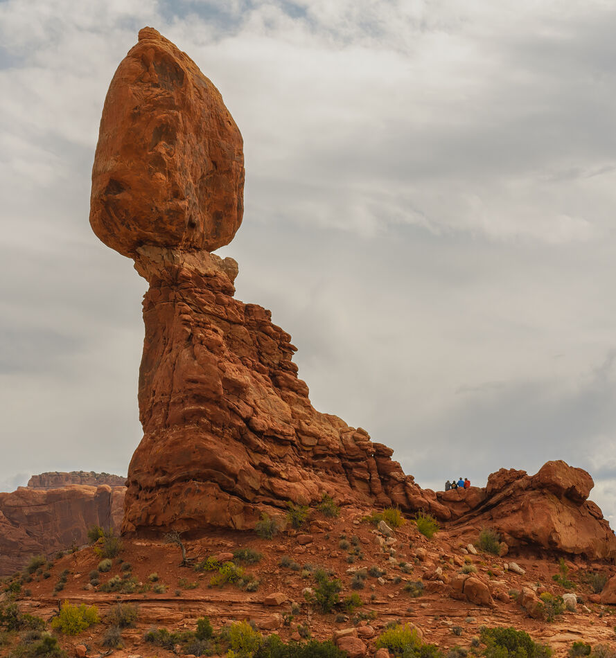 SE Utah - Arches N.P. - X: In the Balanced Rock area I took shots from ...
