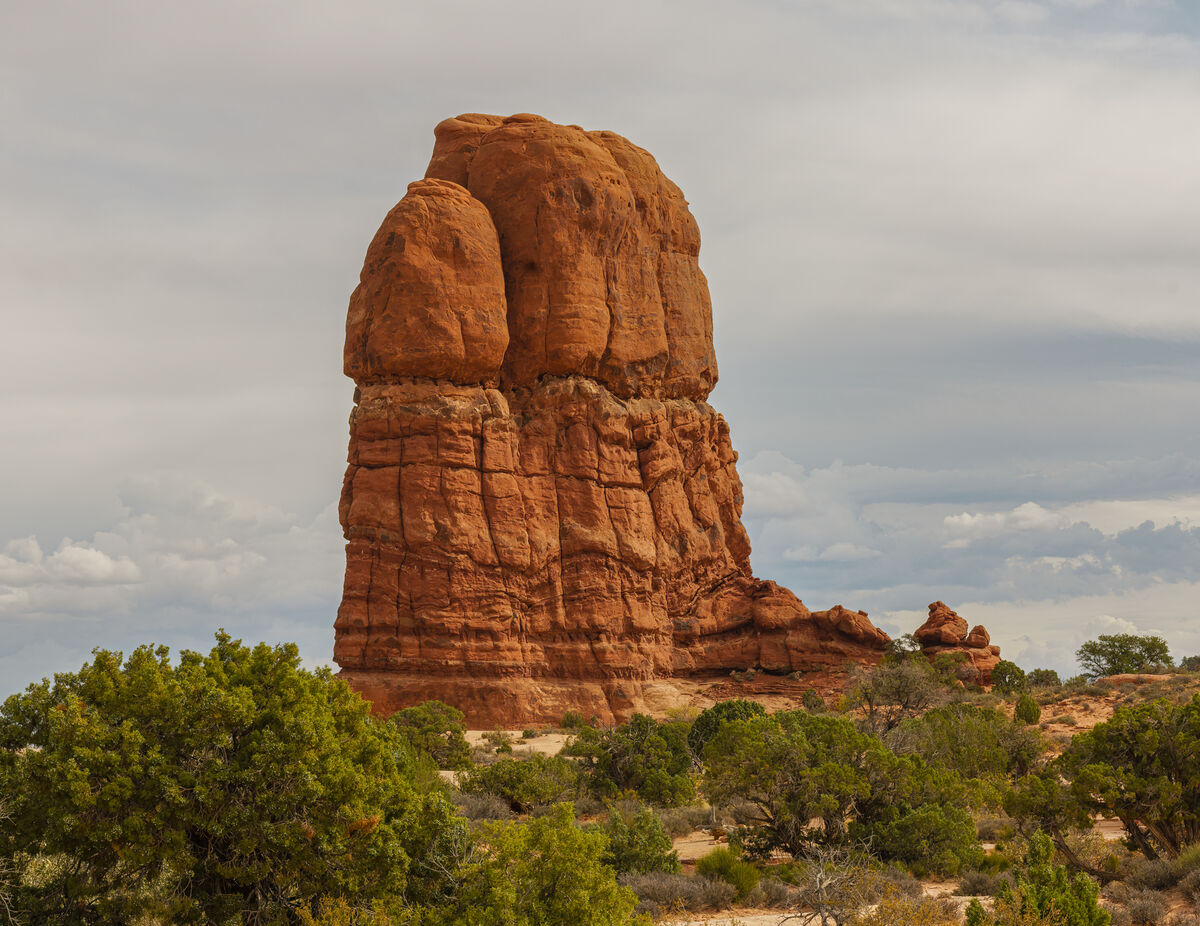 SE Utah - Arches N.P. - X: In the Balanced Rock area I took shots from ...