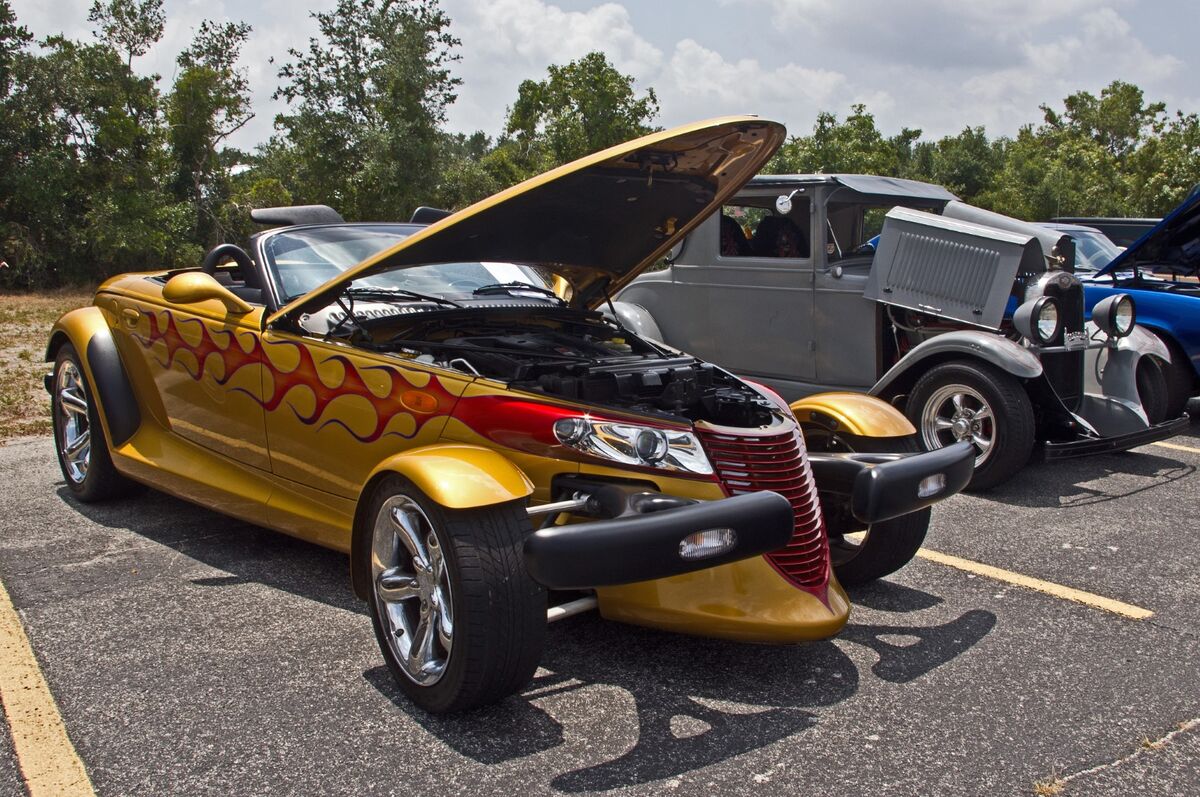 Car Guys & Gals Brave Heat & Humidity: Well, our "Last Cruise-in till ...