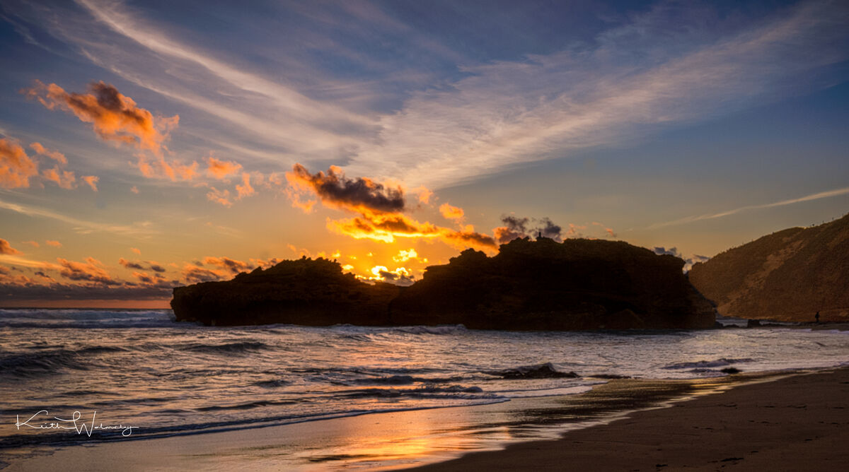 Another sunset: Sunset taking place along the coast in Melbourne ...