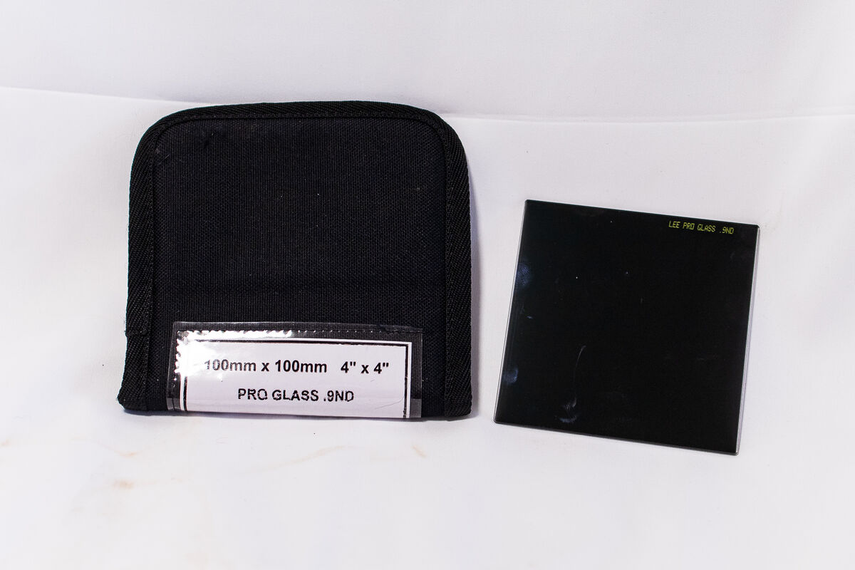 Lee 4 x 4 Filter Set: Lee Filter Set,100mm • Lee 100 Holder • Lee 4x6 ...