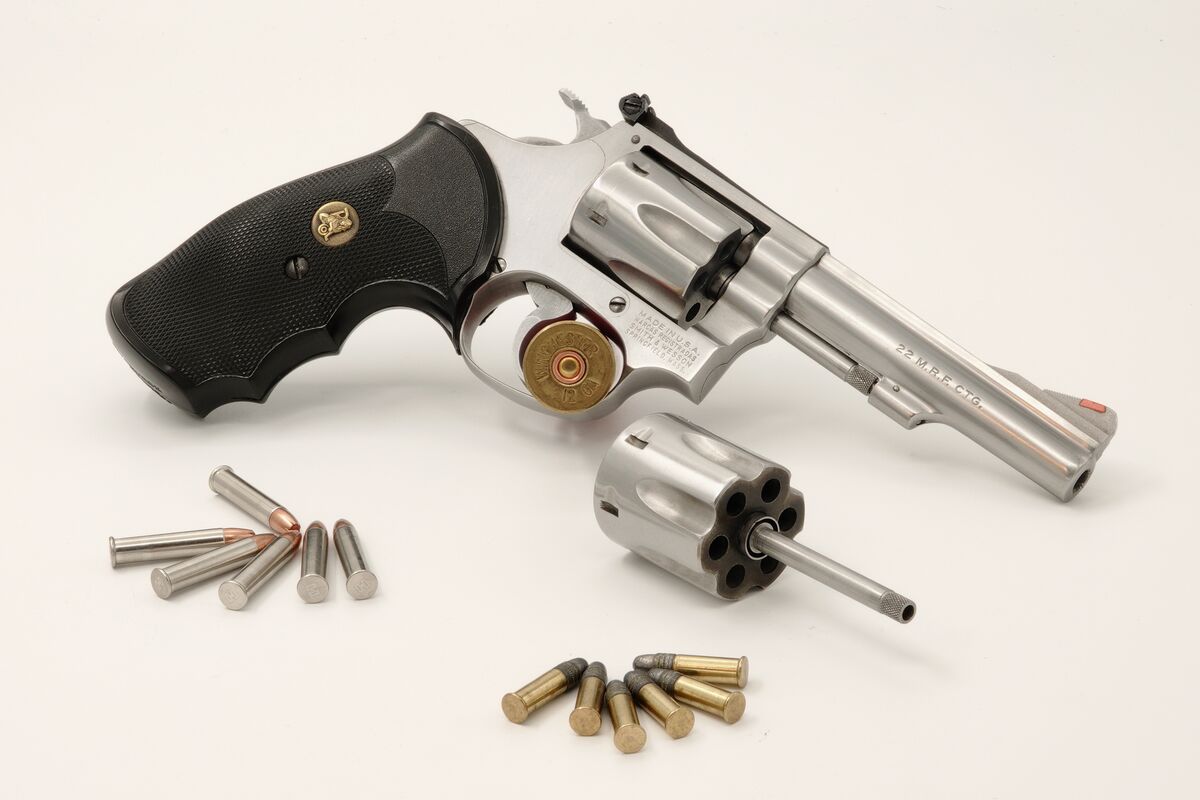 S&W Model 651 Dual Cylinder .22 WMR and .22 Long Rifle: This Smith and Wesson revolver is ...