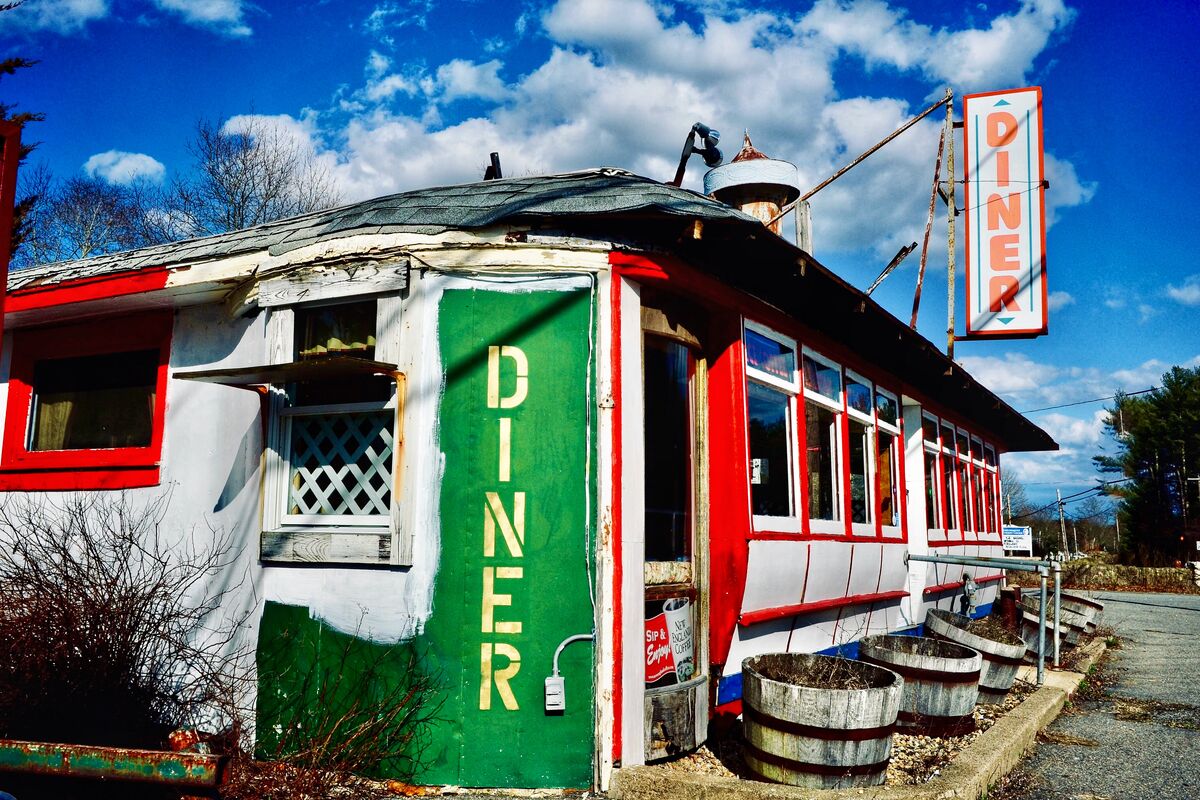 Before Fast Food and Drive-Thru: I grew up when diners were everywhere.