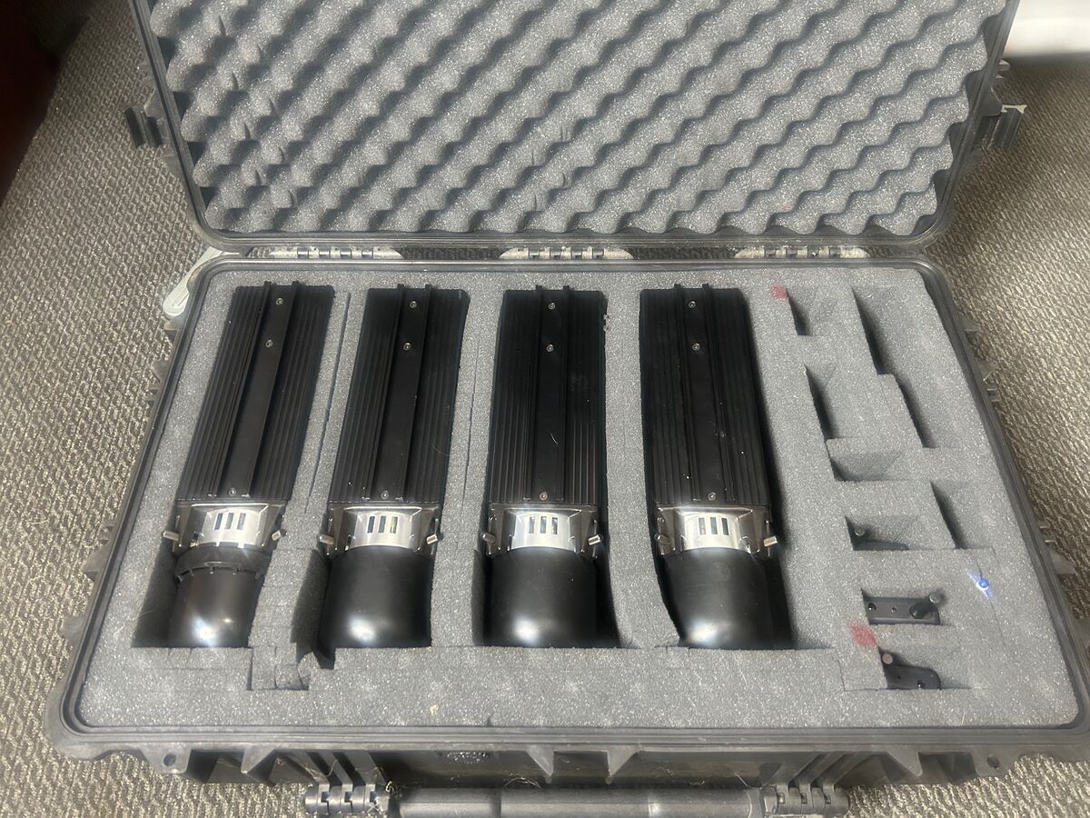 Paul Buff White Lightning Ultra 1800 x4 with Pelican Case 1650 $475 ...