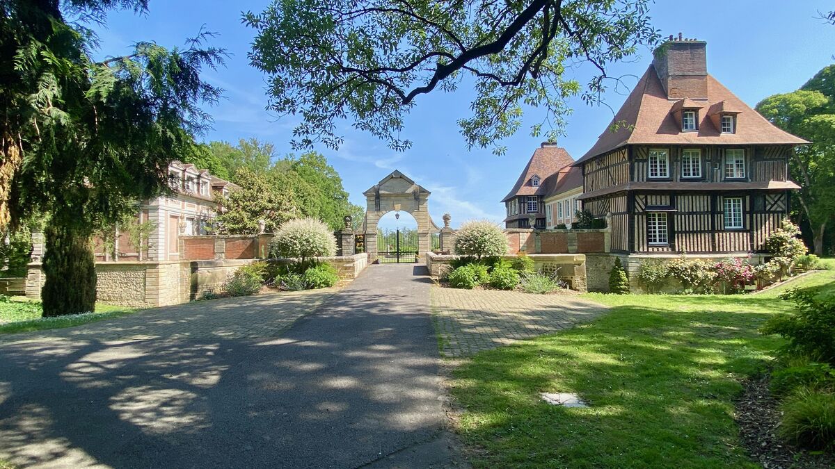 Chateau du Breuil, Normandie Pays d'Auge and Calvados Apple Brandy ...
