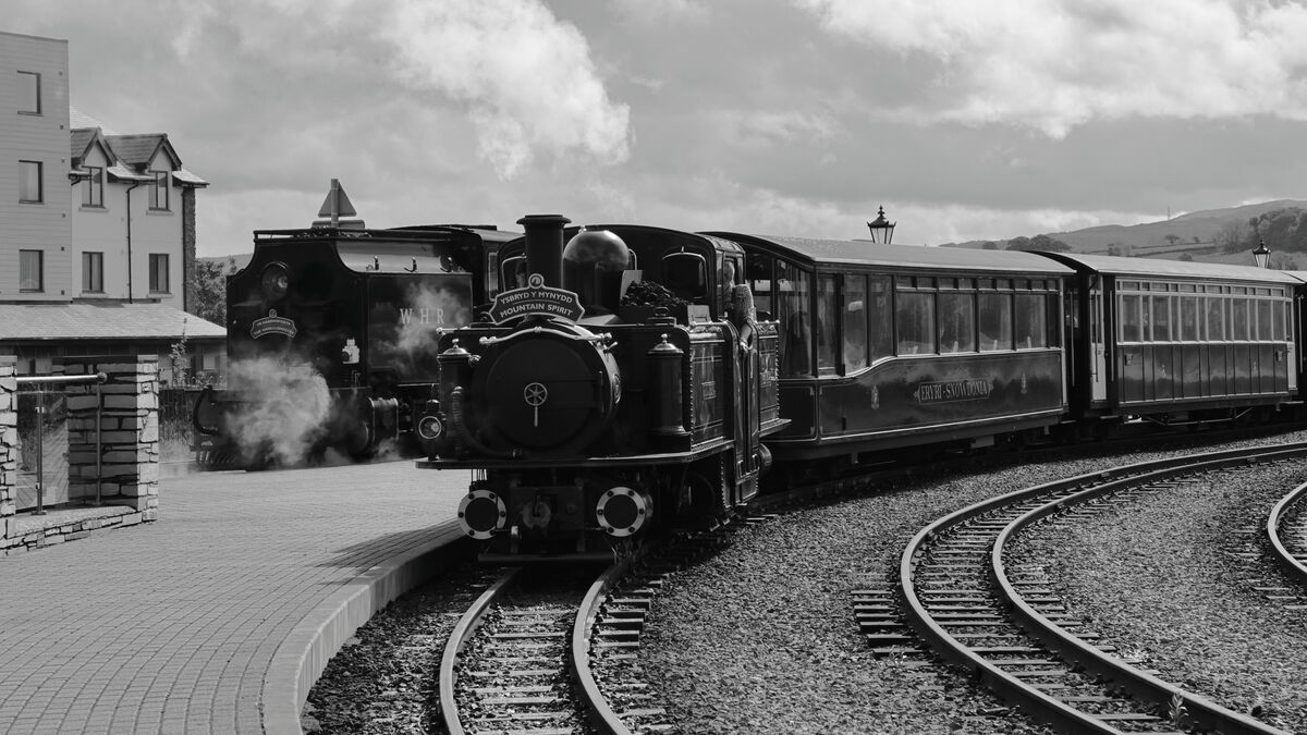 Hopping The Train Wales UK: Hopping The Train Wales UK...