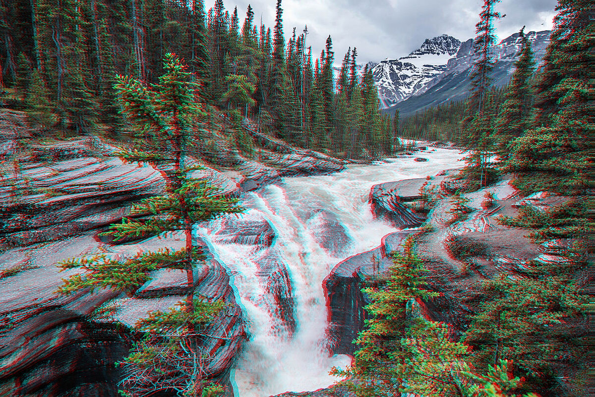 3D - Scenic: You will need a pair of anaglyph glasses to view it in 3D. Picture Credit: Herman ...