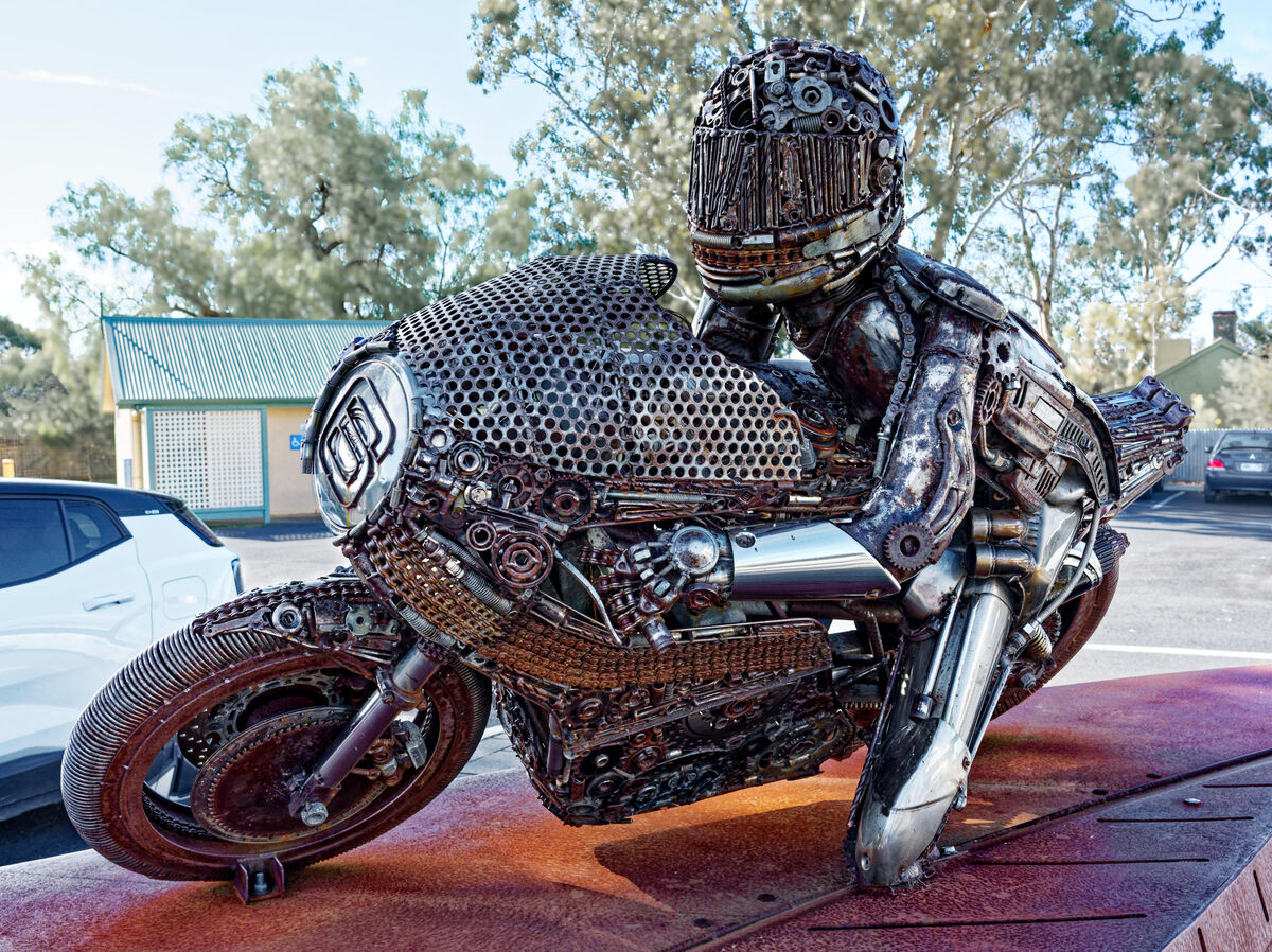 Clever Motor Cycle Sculpture: This sculpture is a tribute to the life ...