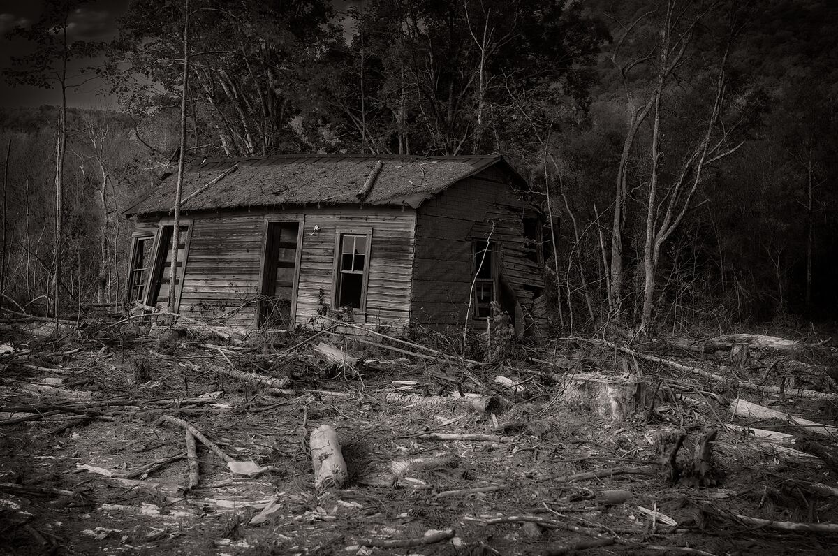 Old Cabin.. I am kind of getting obsessed with this mono thing... An ...
