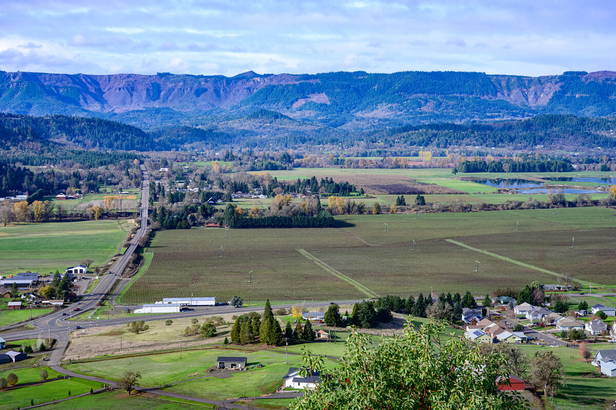 Nice Day: Oregon with no fog. No rain. Yet.