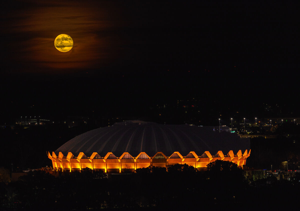 super moon: super moon over the WVU coliseum in Morgantown West ...