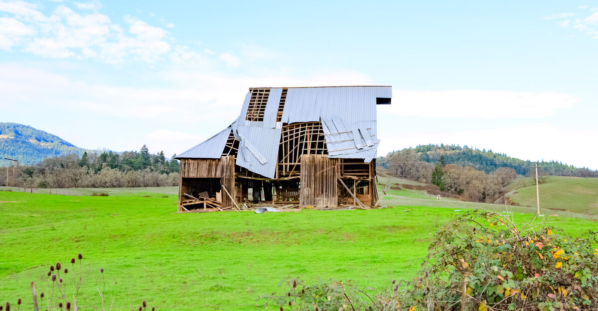 Oregon -- Still not much rain. Barn that won't make it through the ...