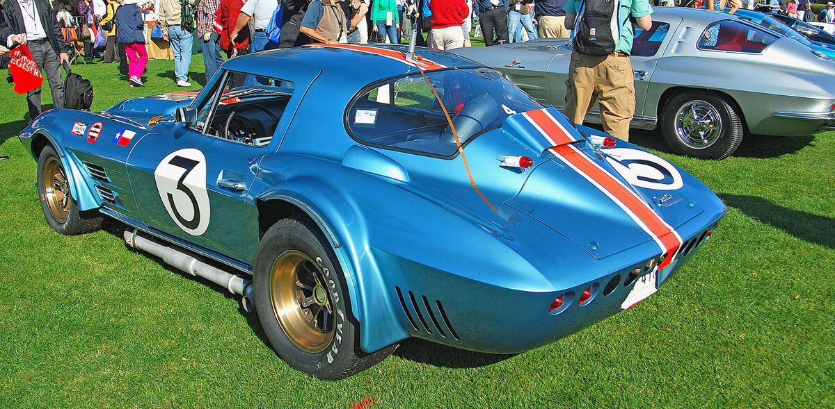 1963 Corvette Grand Sport: GM commenced making this car late in 1962 ...