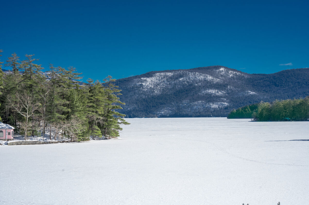 Frozen Lake George: Lake George is a 32 mile long lake in New York ...