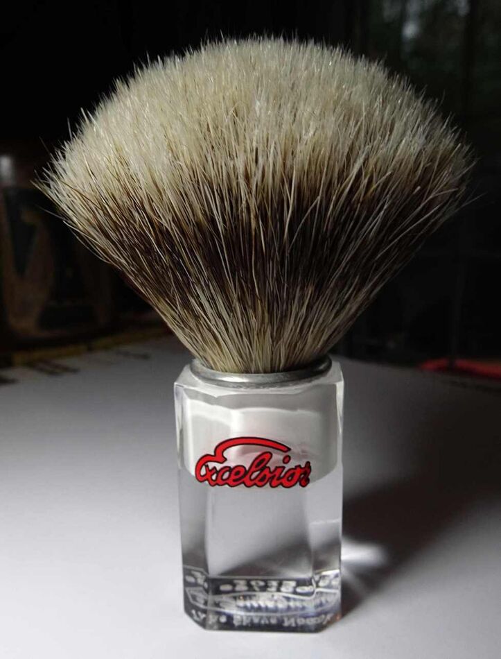 Old Doesn't Mean Outdated: These pictures were taken today with a 2016 release date Sony DSC ...