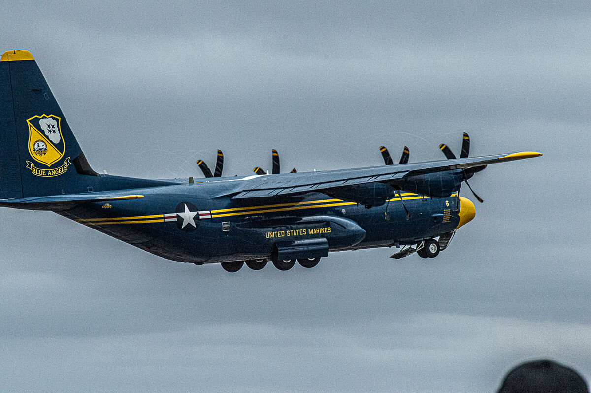 Blue Angels Fat Albert: The Blue Angeles "Fat Albert" C-130 taking off ...