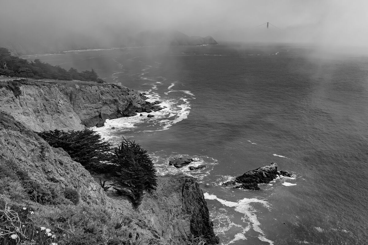 Point Bonita Trail: Rocky coastline with the top of the Golden Gate ...
