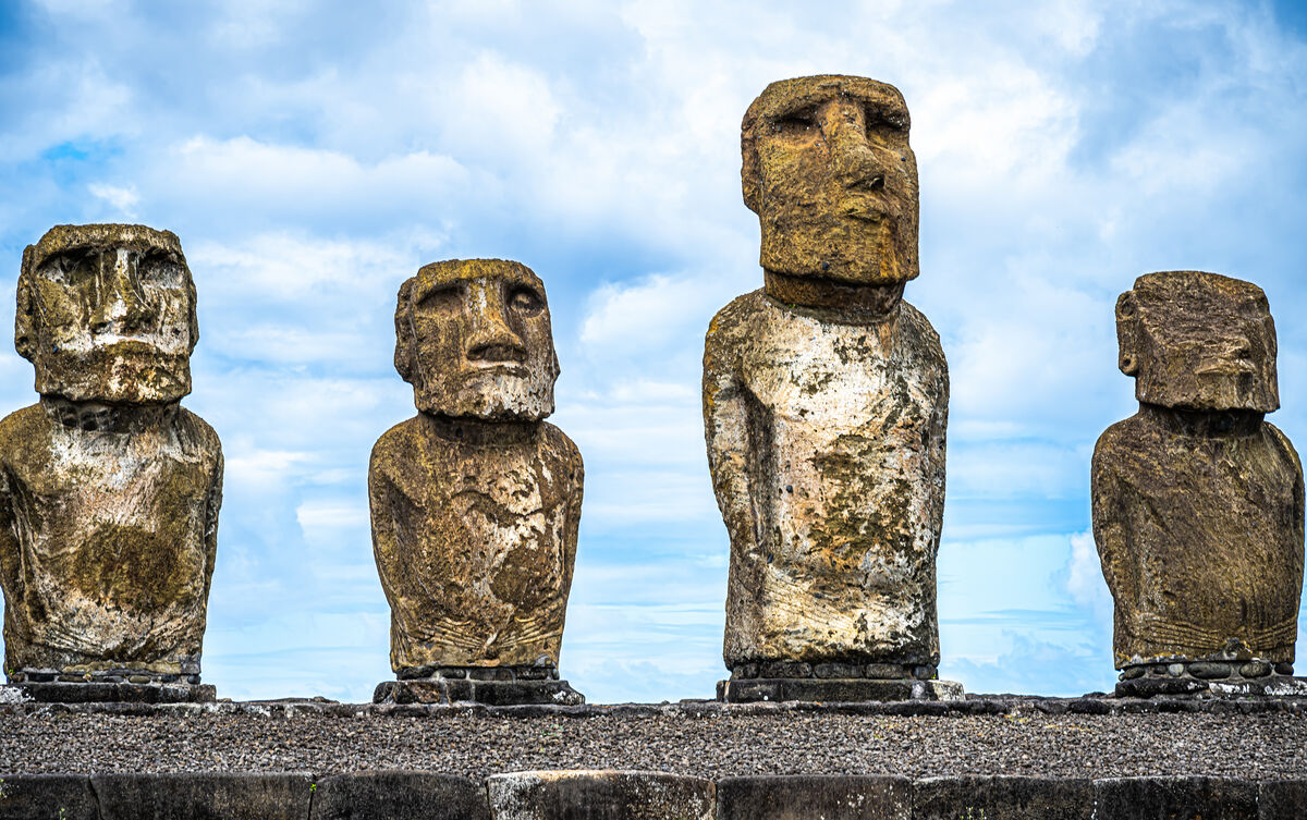 Amazing Chile 30 - Easter Island - Ahu Tongariki with its 15 Moai - and Anakena Beach: We are ...