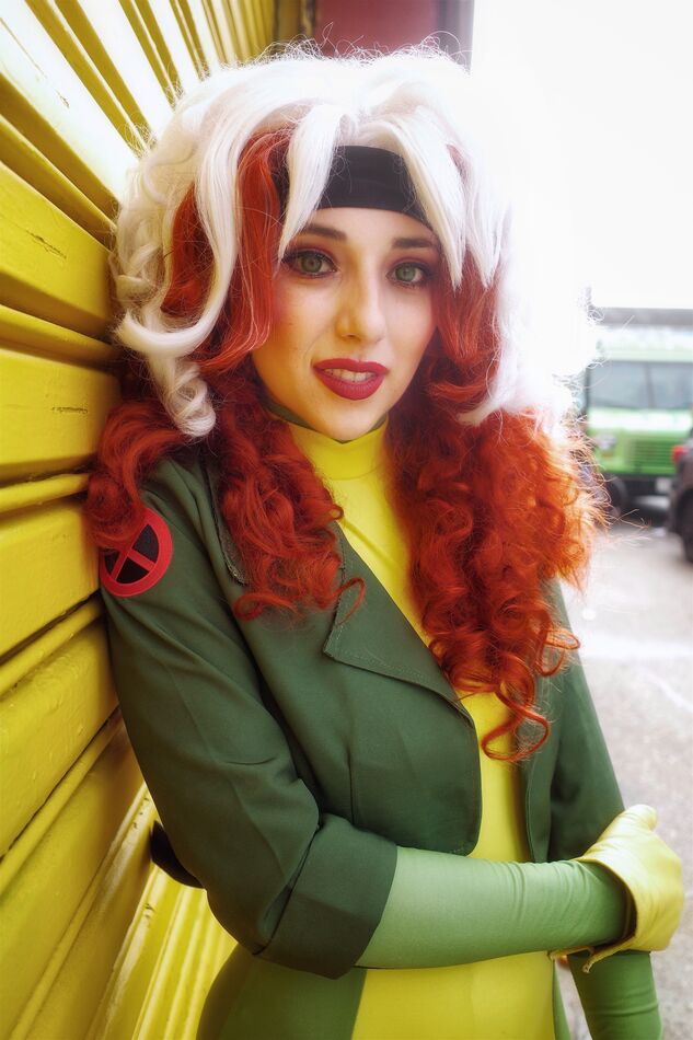 Rogue: Cosplayer dressed up as X-Man Rogue.