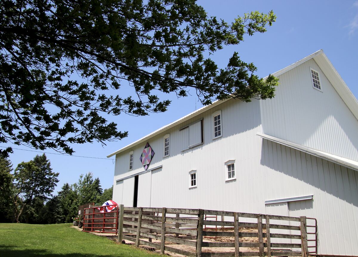 1897 Barn: This bank barn is 36' x56'. This property has been in the ...