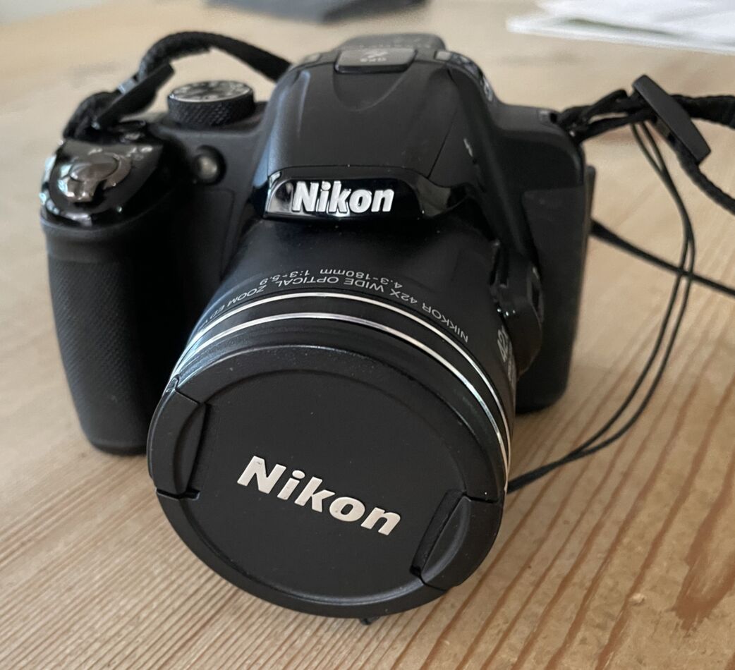 Nikon Coolpix D520 Sold: In excellent condition. 18.1 MP 42X zoom 1080 ...