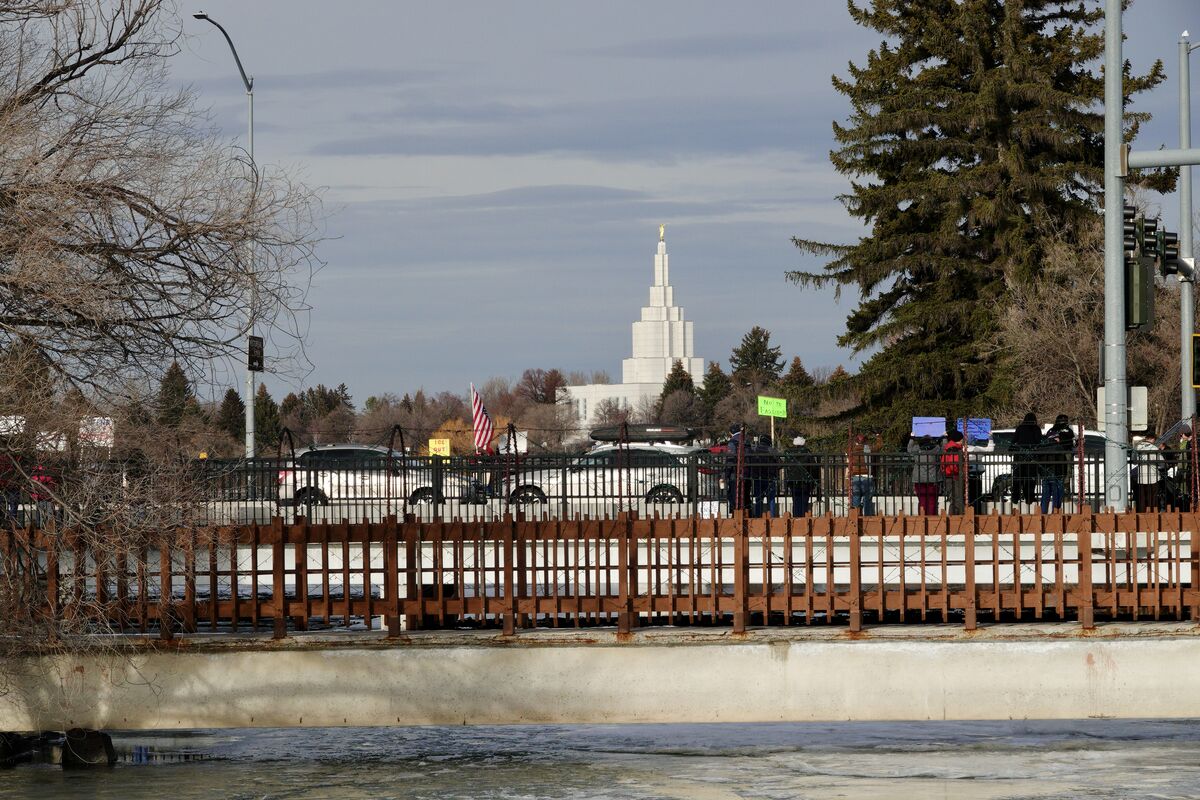 Protestors in Idaho Falls: While wandering in the Snake River Greenbelt ...