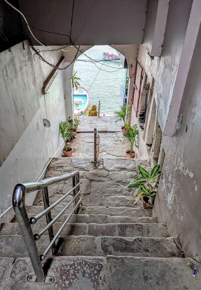 The river Ganges in the morning : Banaras, India: From Google AI ...