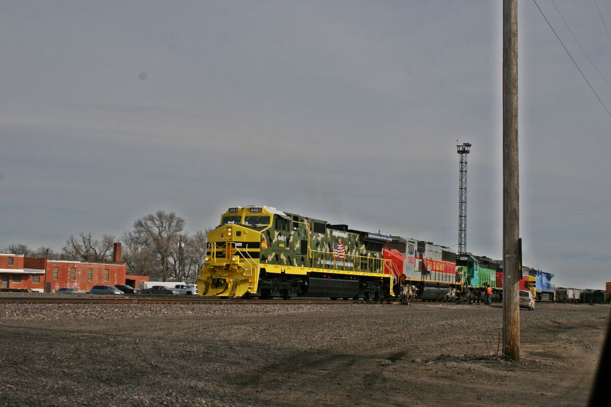 Kyle RR Salute to Veterans: Kyle 4461 painted to HONOR Veterans of ALL ...