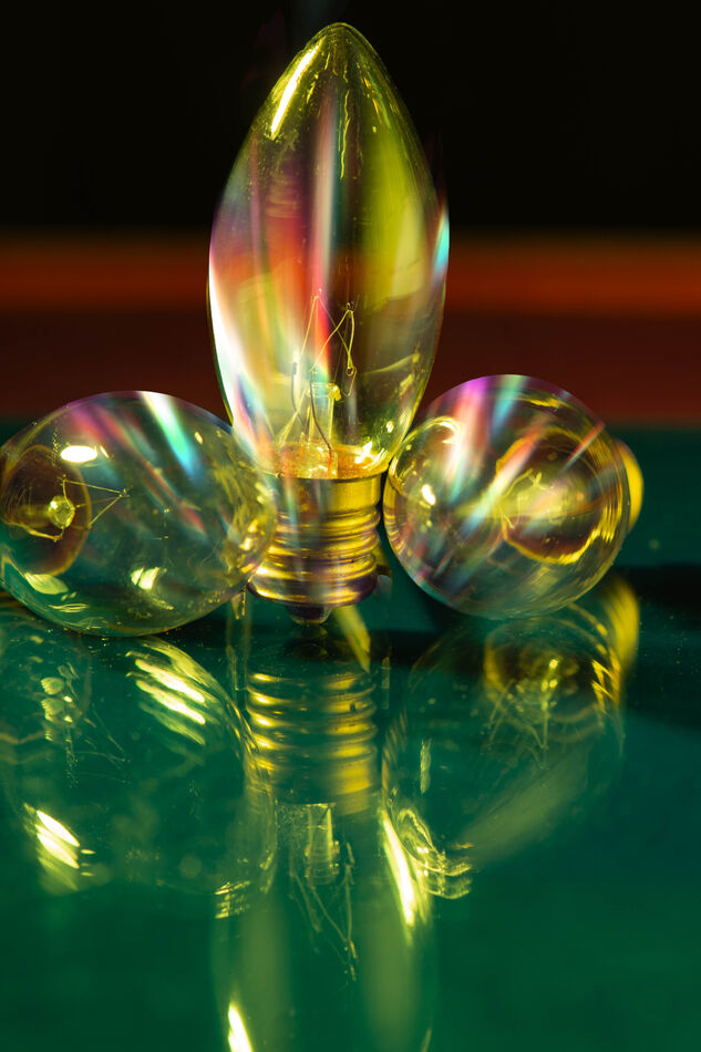 Light Bulbs: Trying something a bit different with some light bulbs I ...