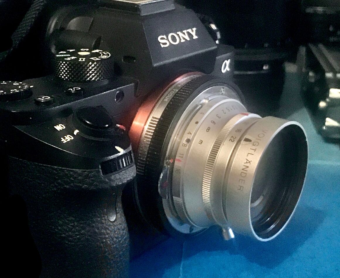 Sensor vs lens: Leica claims that their f1.7 28mm lens on the q models ...