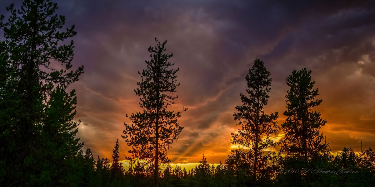 "Red Skies Over Montana": Summer Storm -- Smoky from forest fires in ...