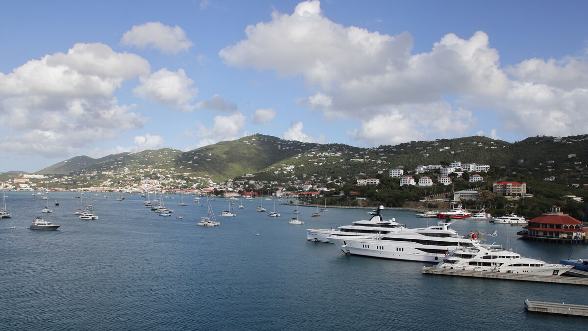 Harbor in Charlotte Amelie St. Thomas USVI: Harbor in Charlotte Amelie ...