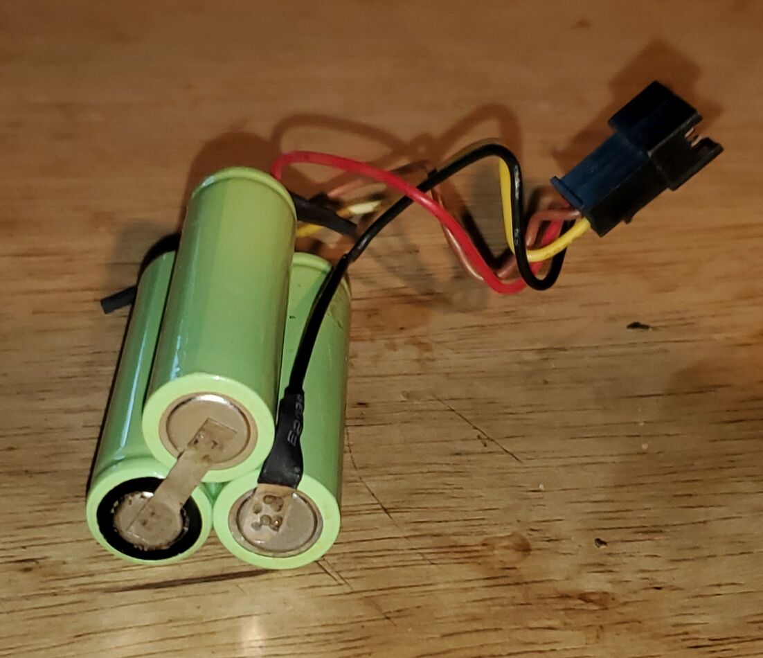 Can this Battery be Replaced? (Page 4): I don't know how big they are ...